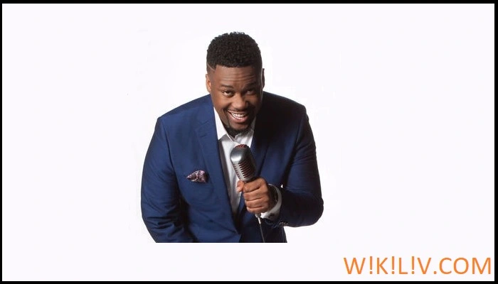 Lawrence Jones Biography Wiki Wife Height Salary Net Worth